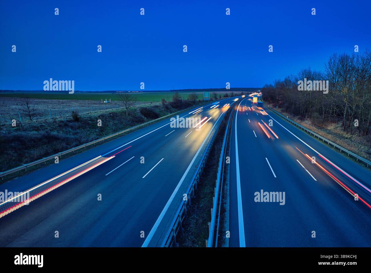 Traffic on the Highway - Travel - Background - Line - Ecology - Long ...