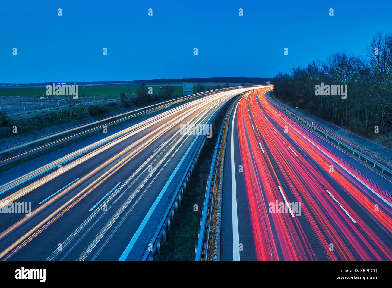 Traffic on the Highway - Travel - Background - Line - Ecology - Long ...