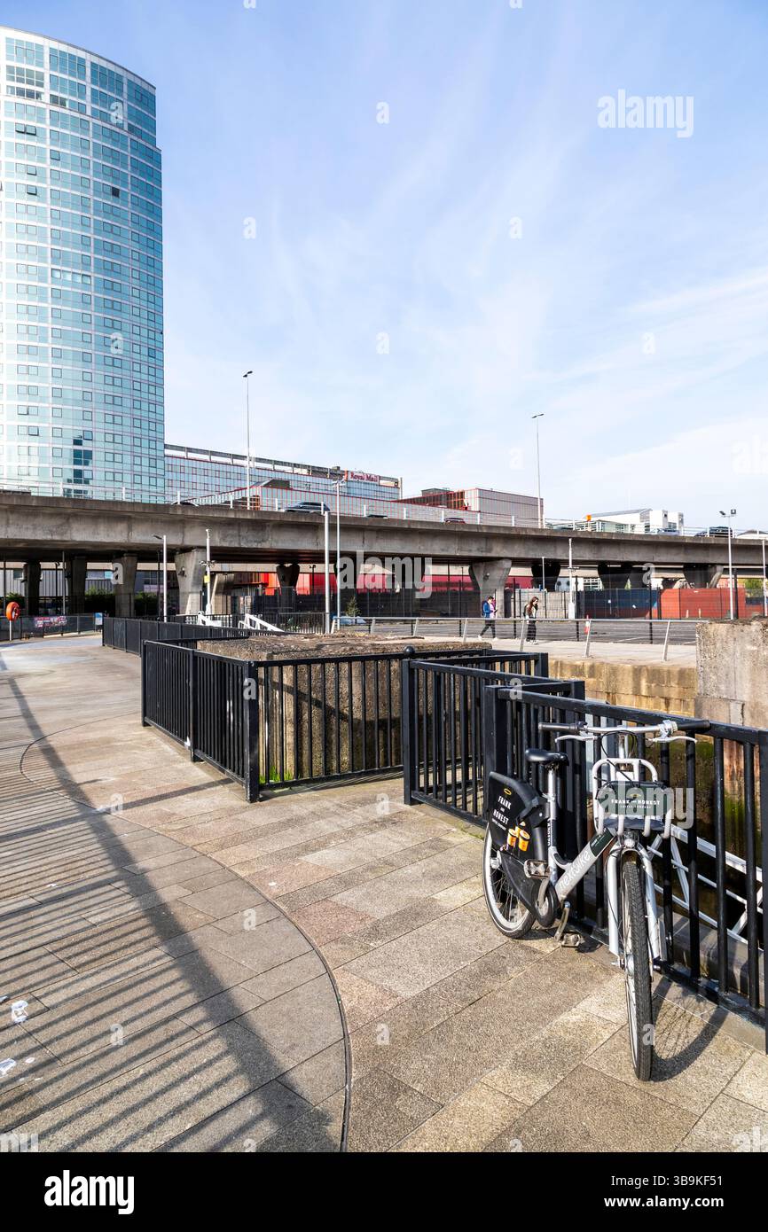 Explore belfast by bike hi-res stock photography and images - Alamy