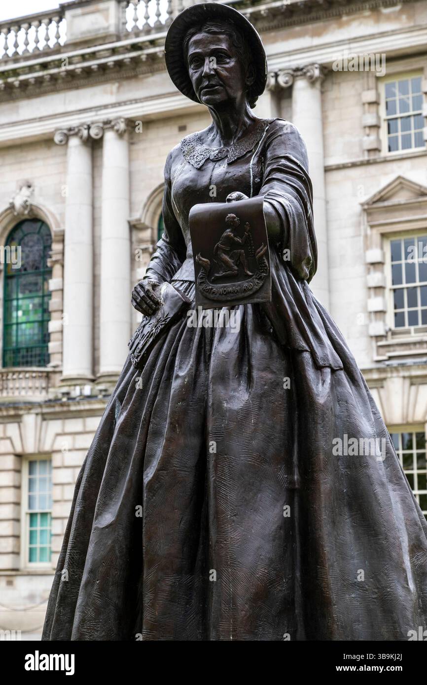 Mary ann hall statue hi-res stock photography and images - Alamy