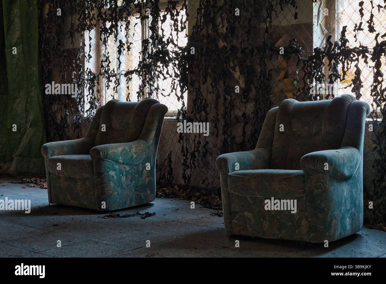Old abandoned dirty urbex creppy lost place decay Stock Photo - Alamy
