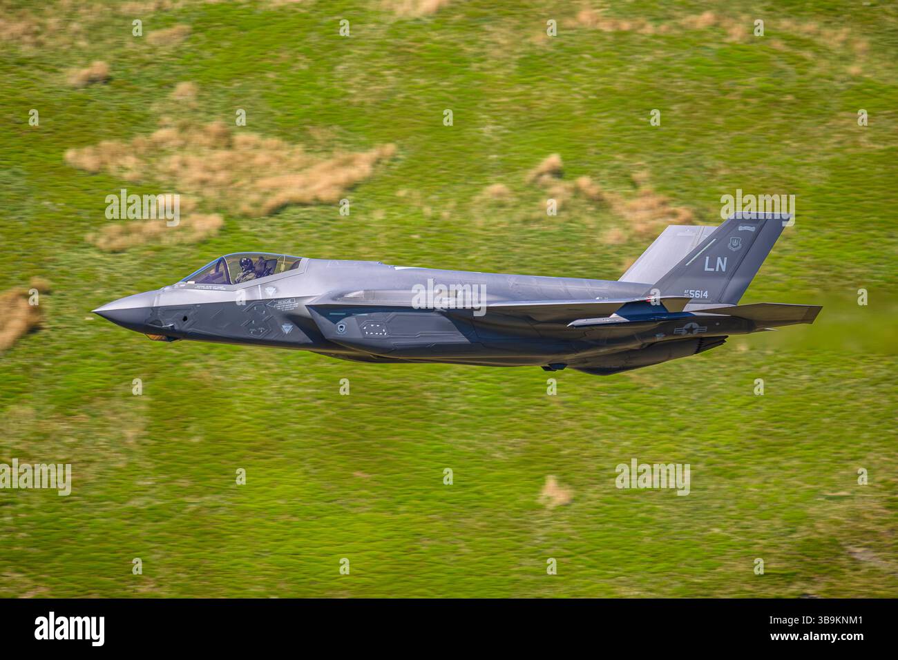 USAF F-35 Lightning II 5th Generation Stealth Jet Stock Photo - Alamy