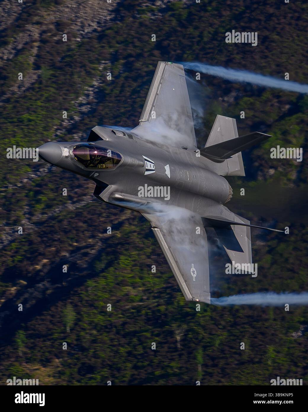 USAF F-35 Lightning II 5th Generation Stealth Jet Stock Photo - Alamy