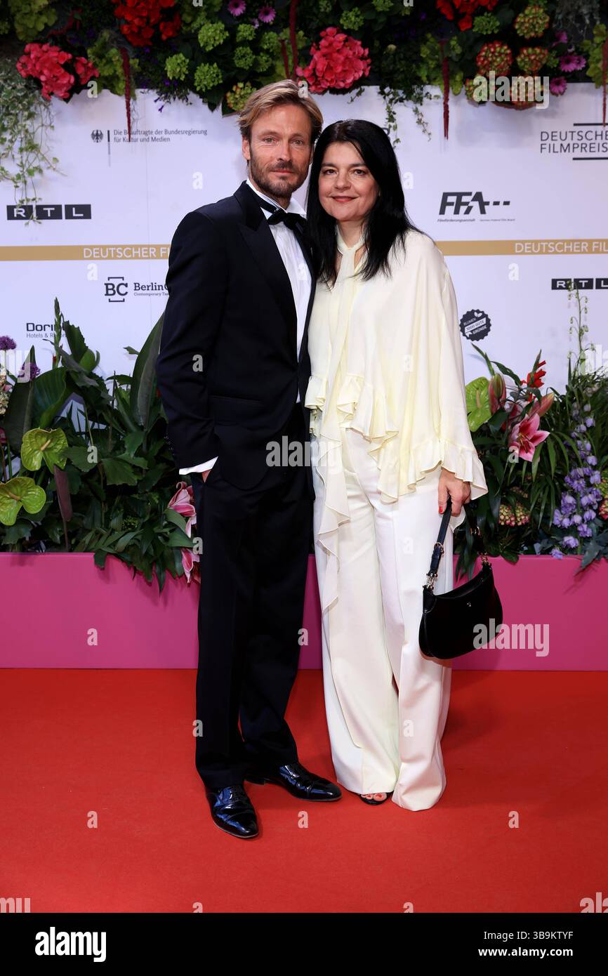 09,05.2025, Andreas Pietschmann, Jasmin Tabatabei, bei der 75. Verleihung Deutscher Filmpreis ...