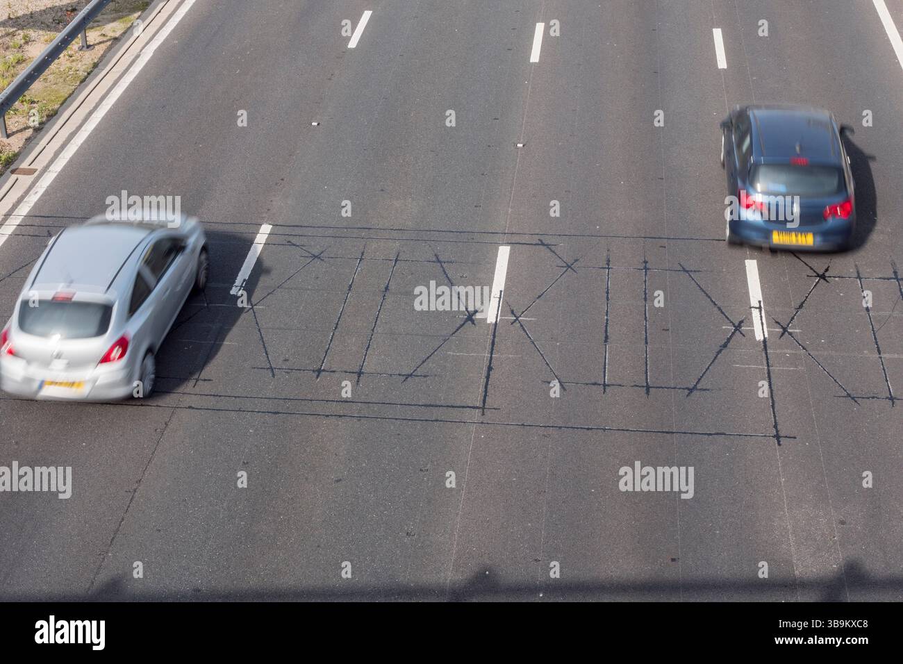 Vehicle detection loops hi-res stock photography and images - Alamy