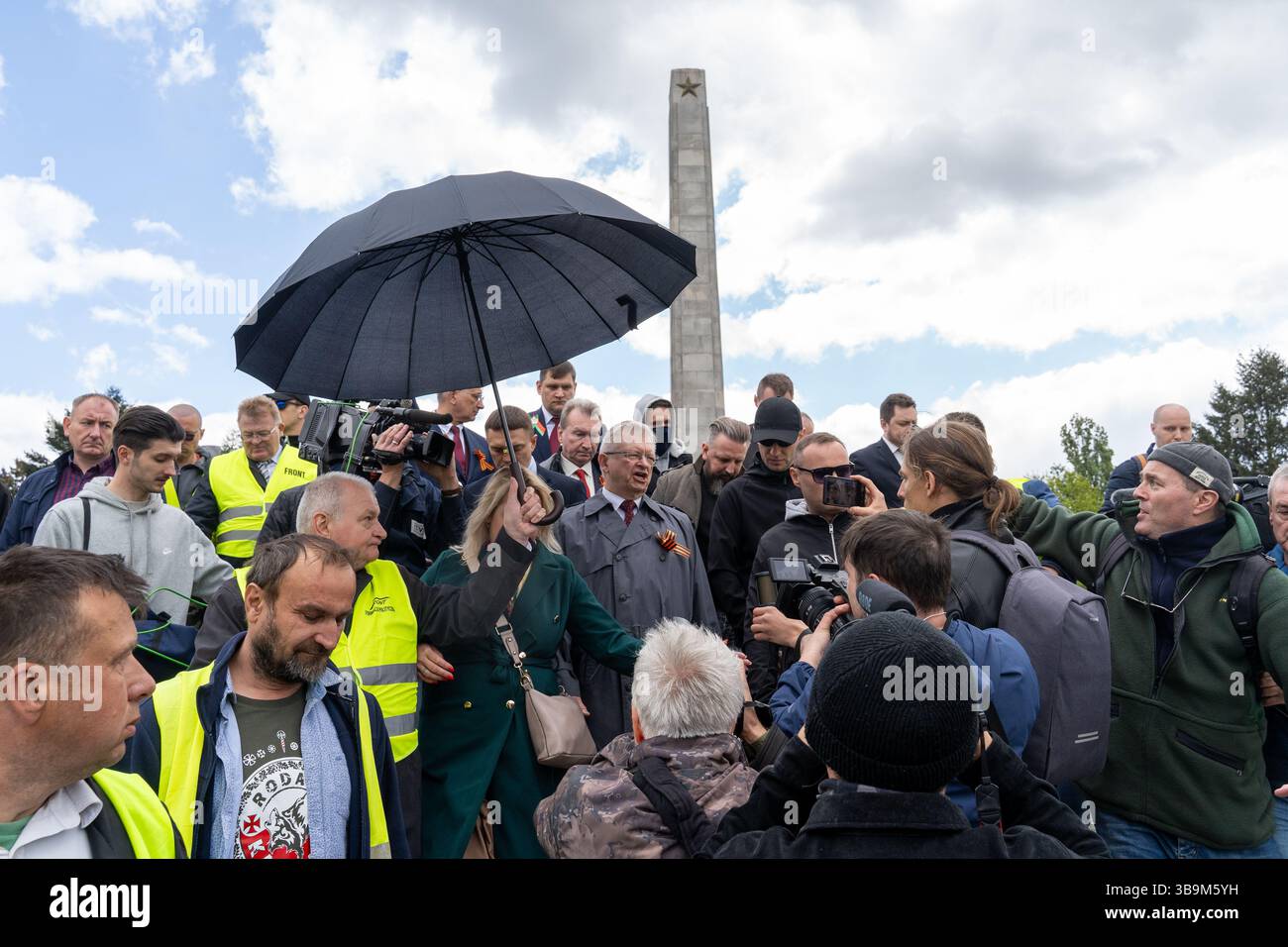 Russia's Ambassador to Poland, Sergei Andreyev and his delegation ...