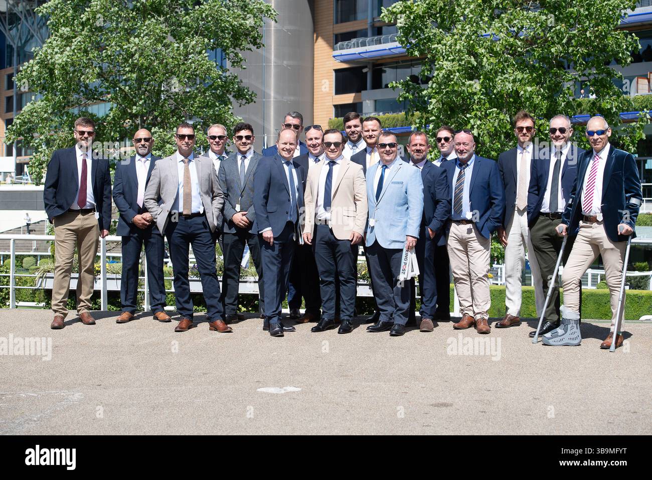 Ascot, Berkshire, UK. 10th May, 2025. Racegoers arriving at Ascot ...