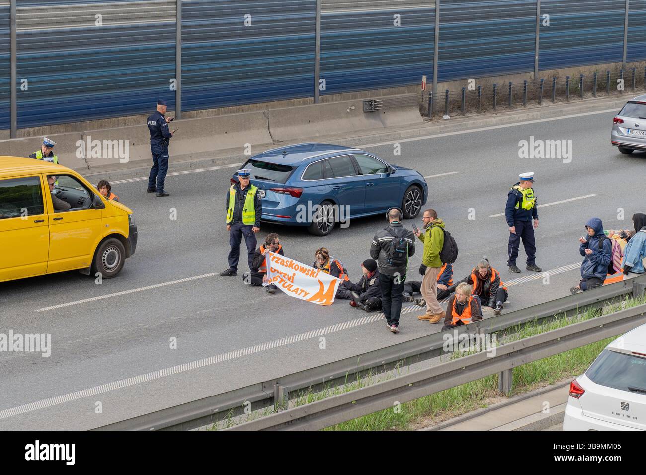 Members of the Ostatnie Pokolenie (Last Generation) climate activism ...