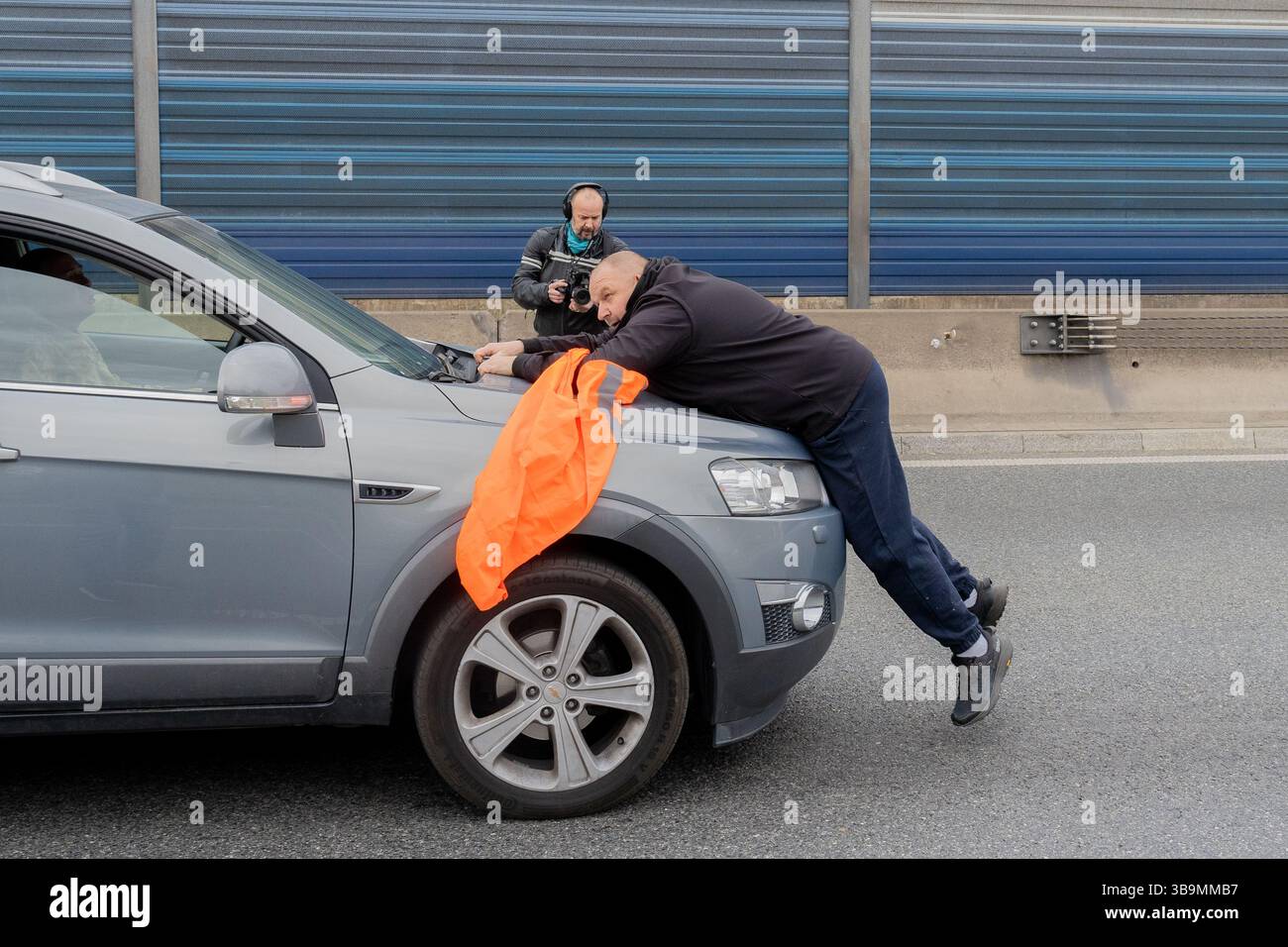 Members of the Ostatnie Pokolenie (Last Generation) climate activism ...