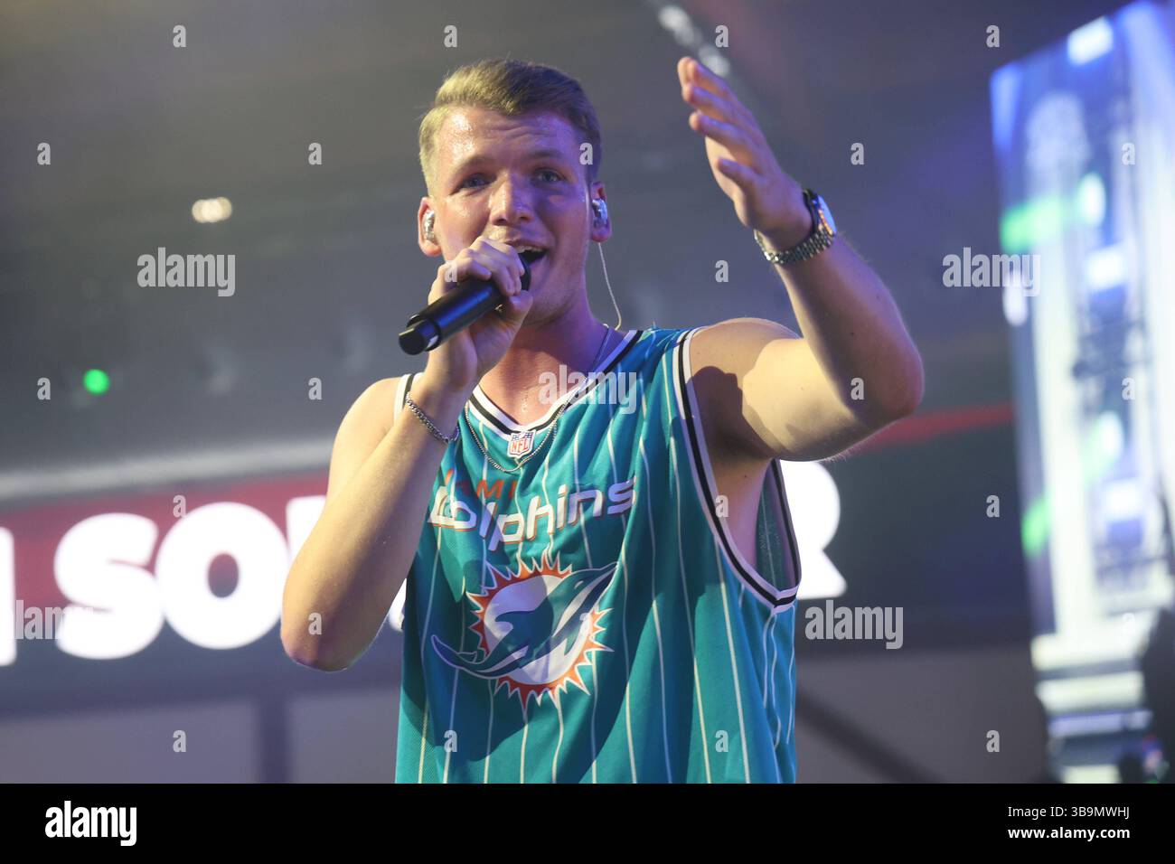 Platja de Palma ESP, Julian Sommer im Bierkoenig, Mai 2025, 08.05.2025 ESP, Julian Sommer im ...