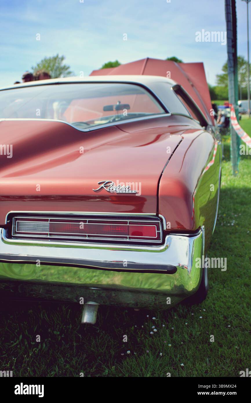 Red buick hi-res stock photography and images - Alamy