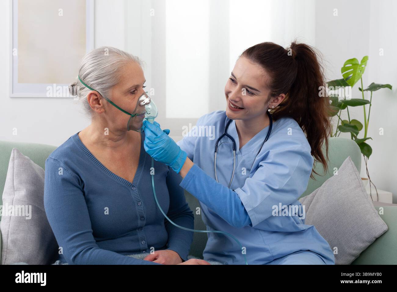 Senior hospital nurse breathing hi-res stock photography and images - Alamy