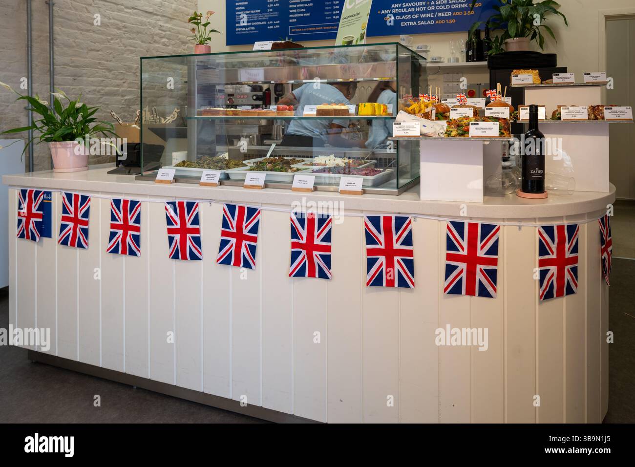 London, UK, 10th May 2025, Honouring and remembering those who fell ...