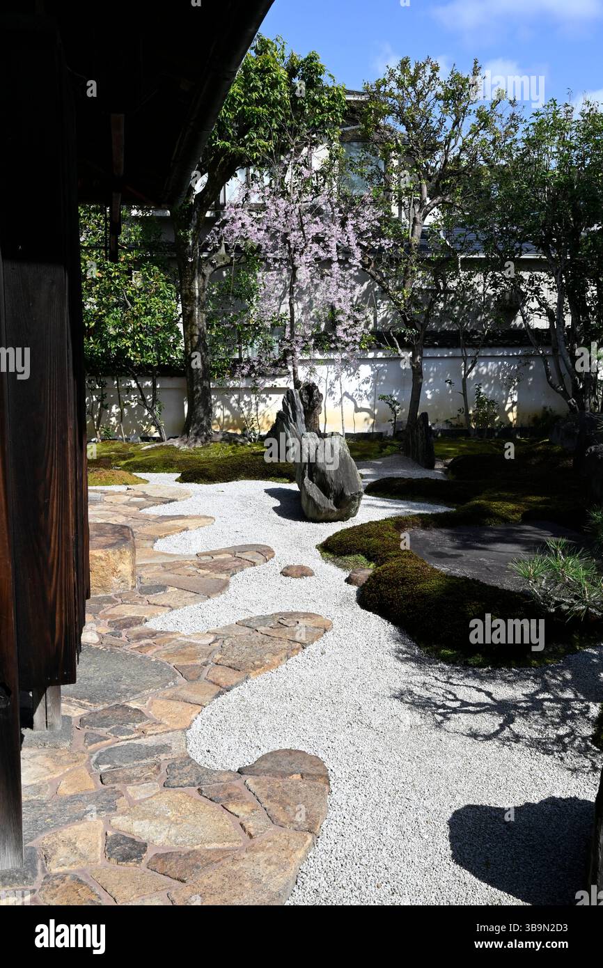 Mirei Shigemori Garden Museum, the Shigemori Residence is a traditional ...