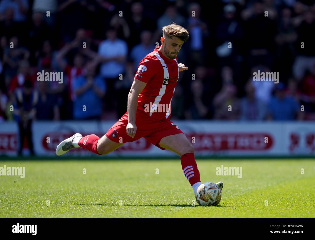 Leyton Orient's Charlie Kelman scores their side's second goal of the ...