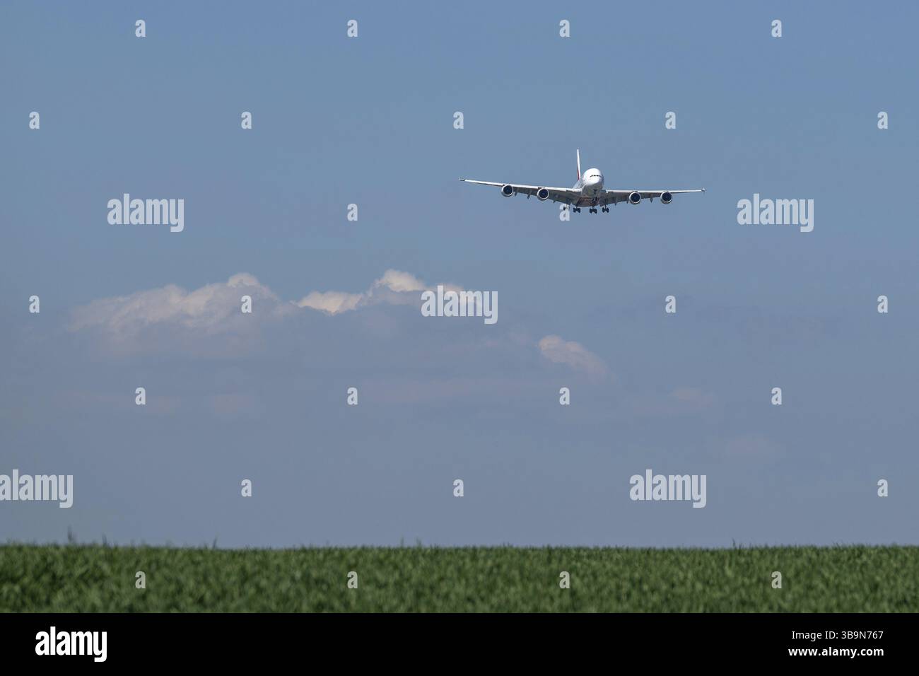 Wide body aircraft flies in hi-res stock photography and images - Alamy