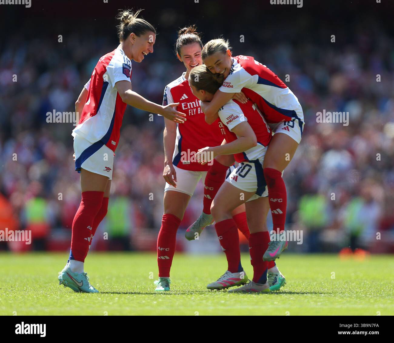 North London, England, May 10 2025: Players of Arsenal celebrate with ...