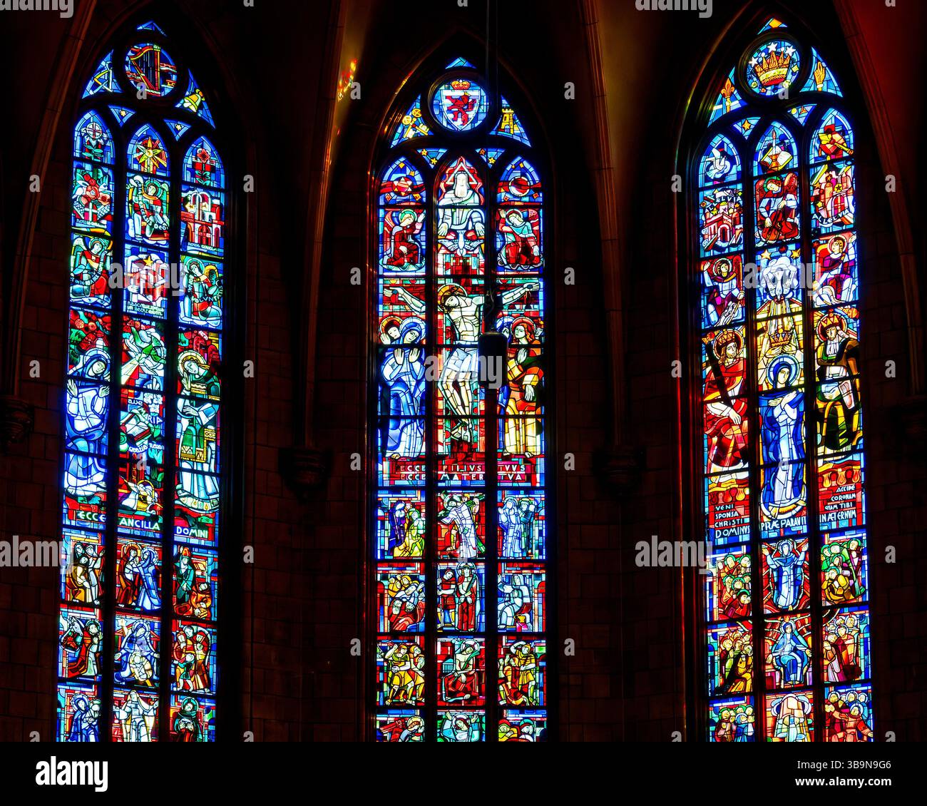 19th–20th-century stained glass windows by Louis Barillet and Emile ...