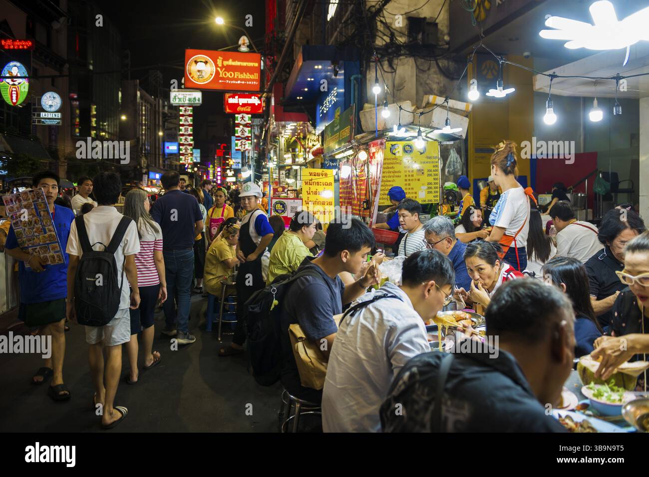 Shopping street with neon signs and street restaurants, nightlife, Yaowarat Road, Chinatown ...