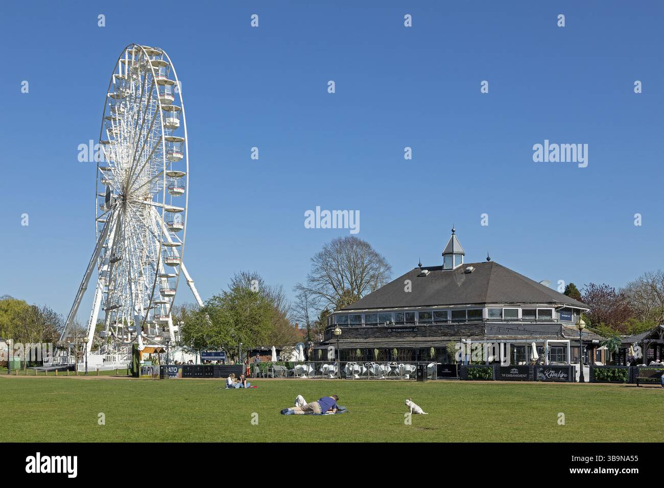 People, dog, Ferris wheel, Recreation Ground, Stratford-upon-Avon, Warwickshire, England, Great ...