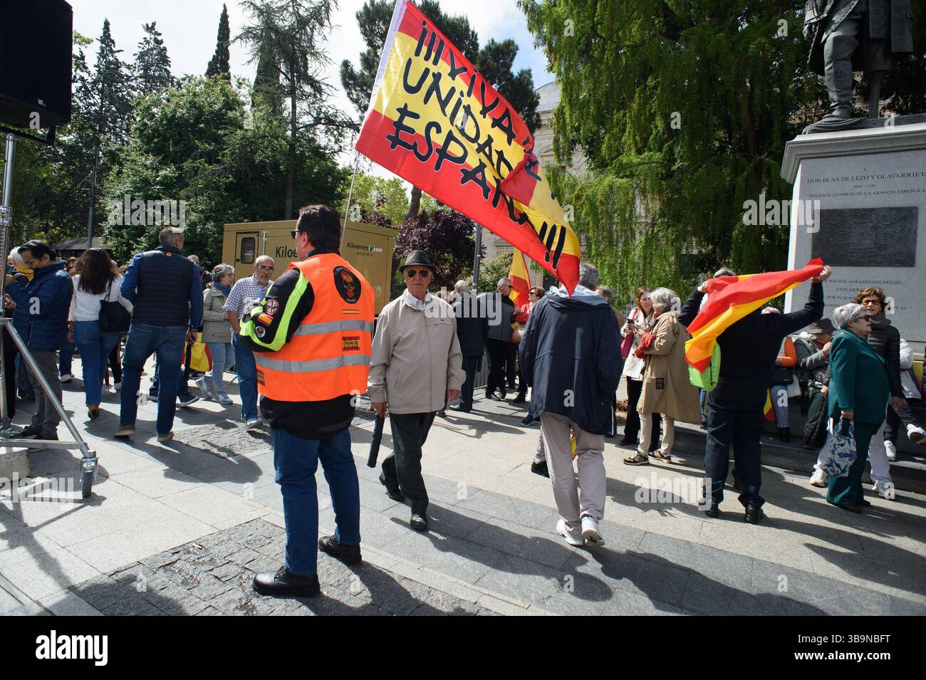 Madrid, Spain. 10th May, 2025. People with flags of Spain protest ...