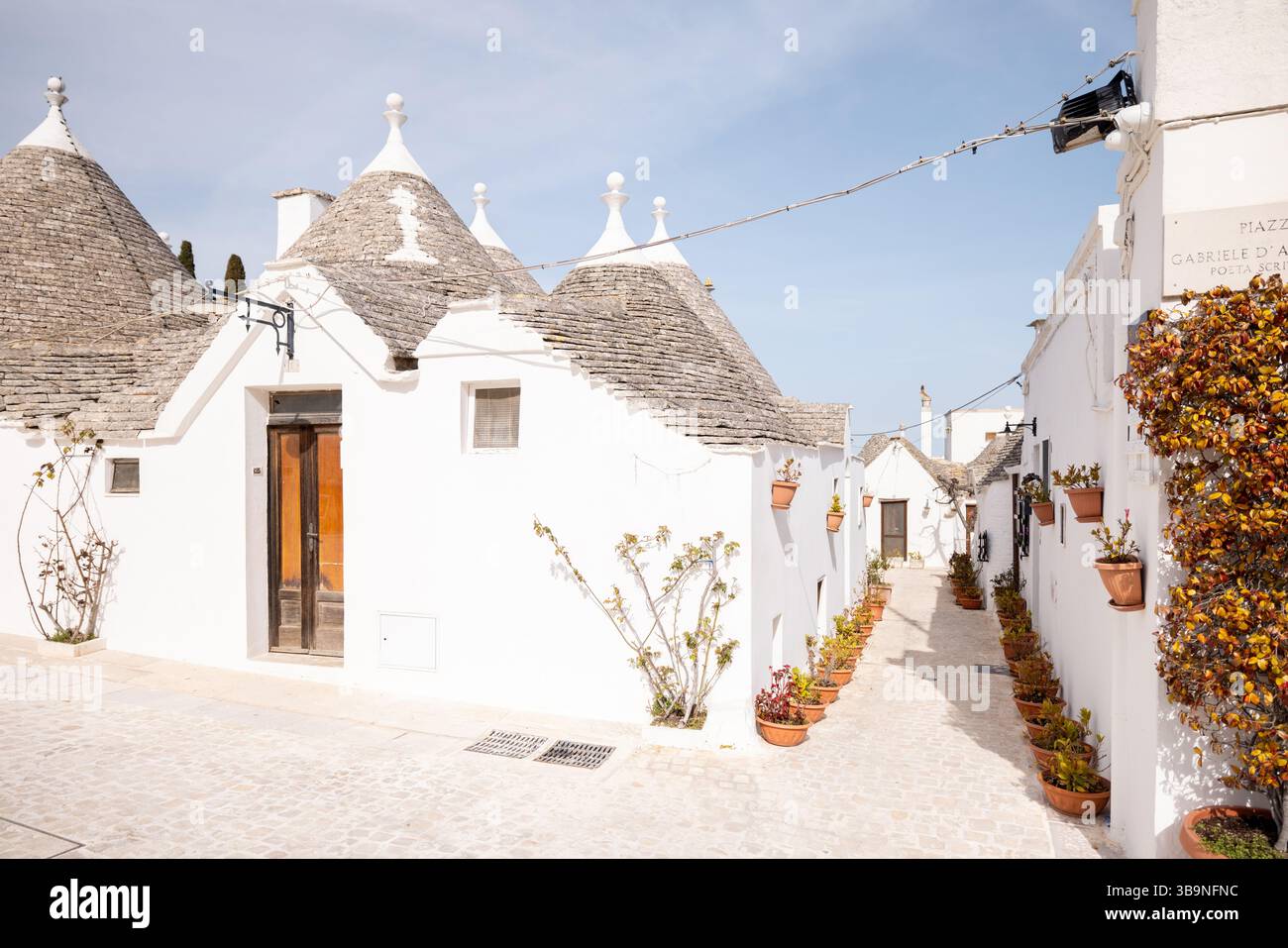 Charming alley in alberobello hi-res stock photography and images - Alamy