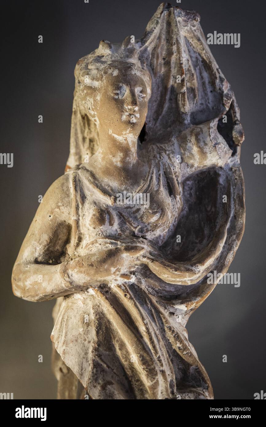 The godness Aurora, terracotta, graeco Roman period, Musei Vaticani ...
