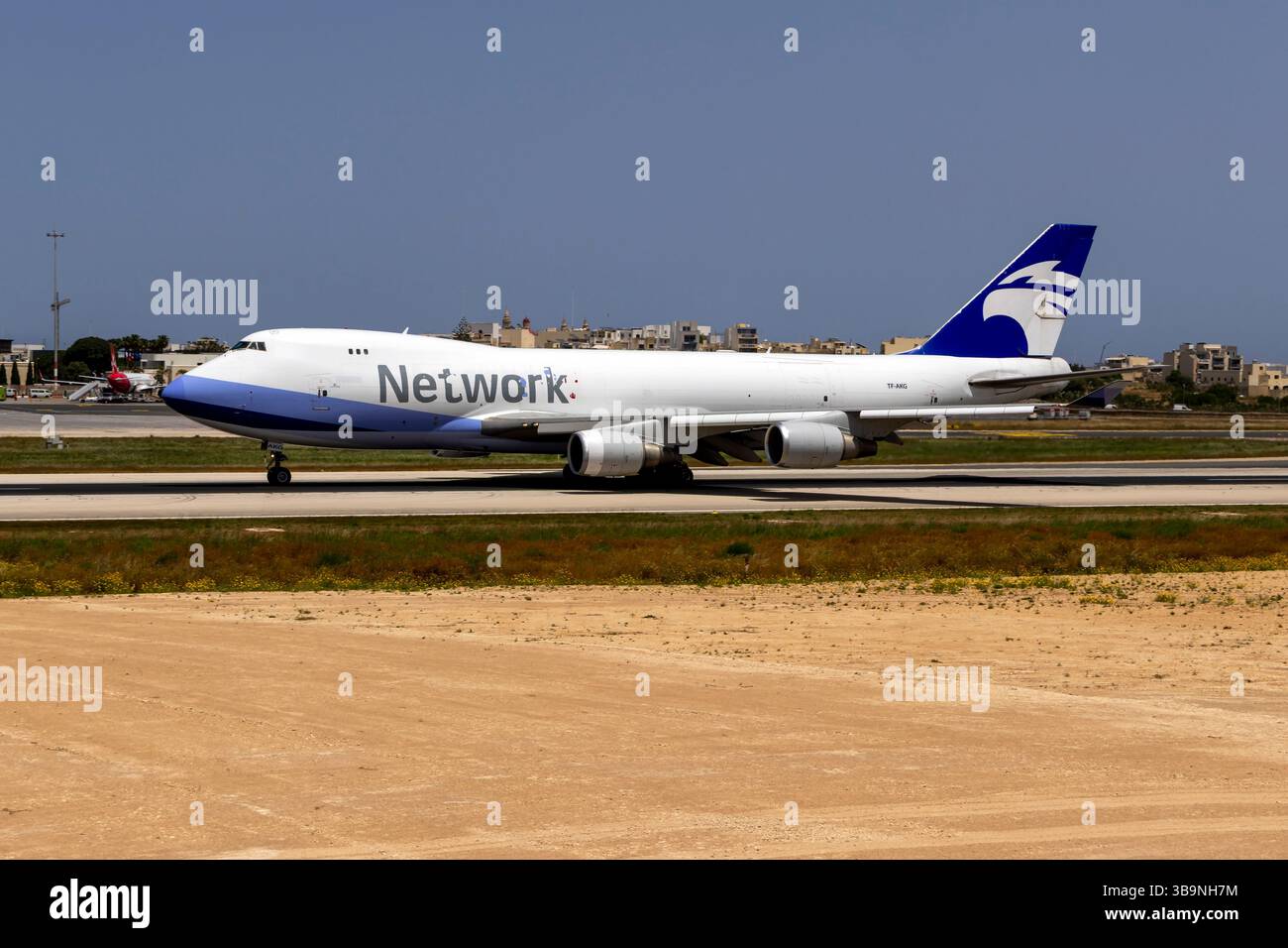 Network Aviation (Air Atlanta Icelandic) Boeing 747-409F-SCD (REG: TF ...