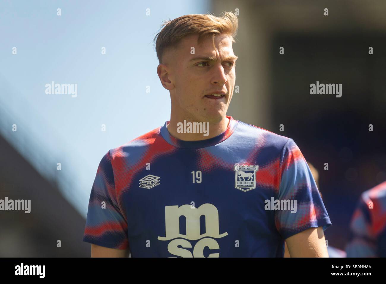 Liam Delap of Ipswich Town warms up during the Premier League match ...