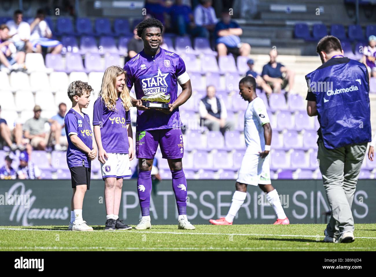 Antwerp, Belgium. 10th May, 2025. Beerschot's Loic Mbe Soh was voted as ...