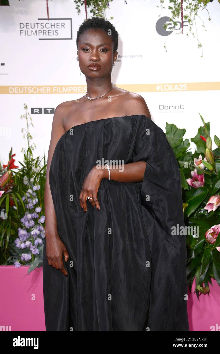 Lorna Ishema bei der 75. Verleihung des Deutschen Filmpreises 2025 im ...