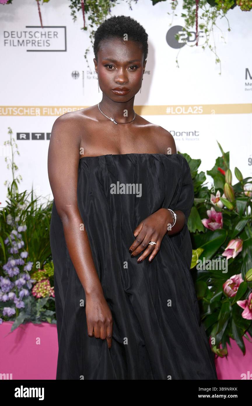 Lorna Ishema bei der 75. Verleihung des Deutschen Filmpreises 2025 im ...