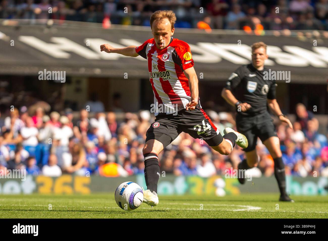 Mikkel Damsgaard of Brentford takes a shot on goal during the Premier ...