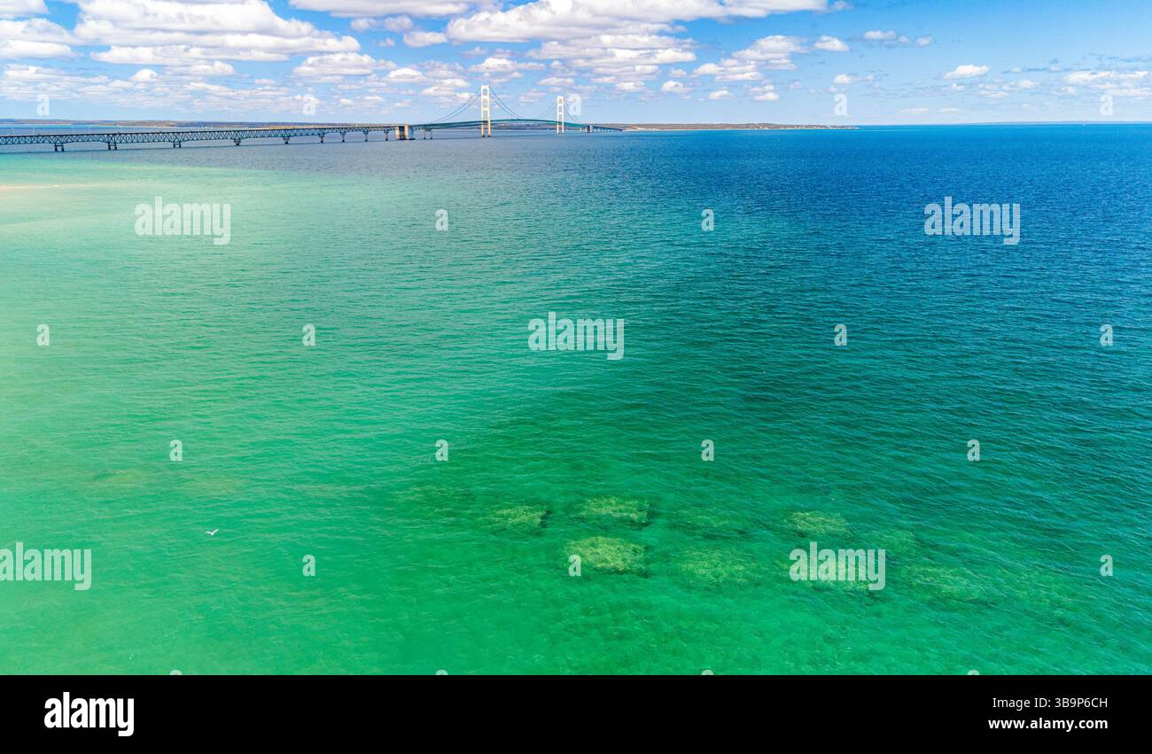 A stunning photo of the Mackinac Bridge, connecting Michigans Lower and ...