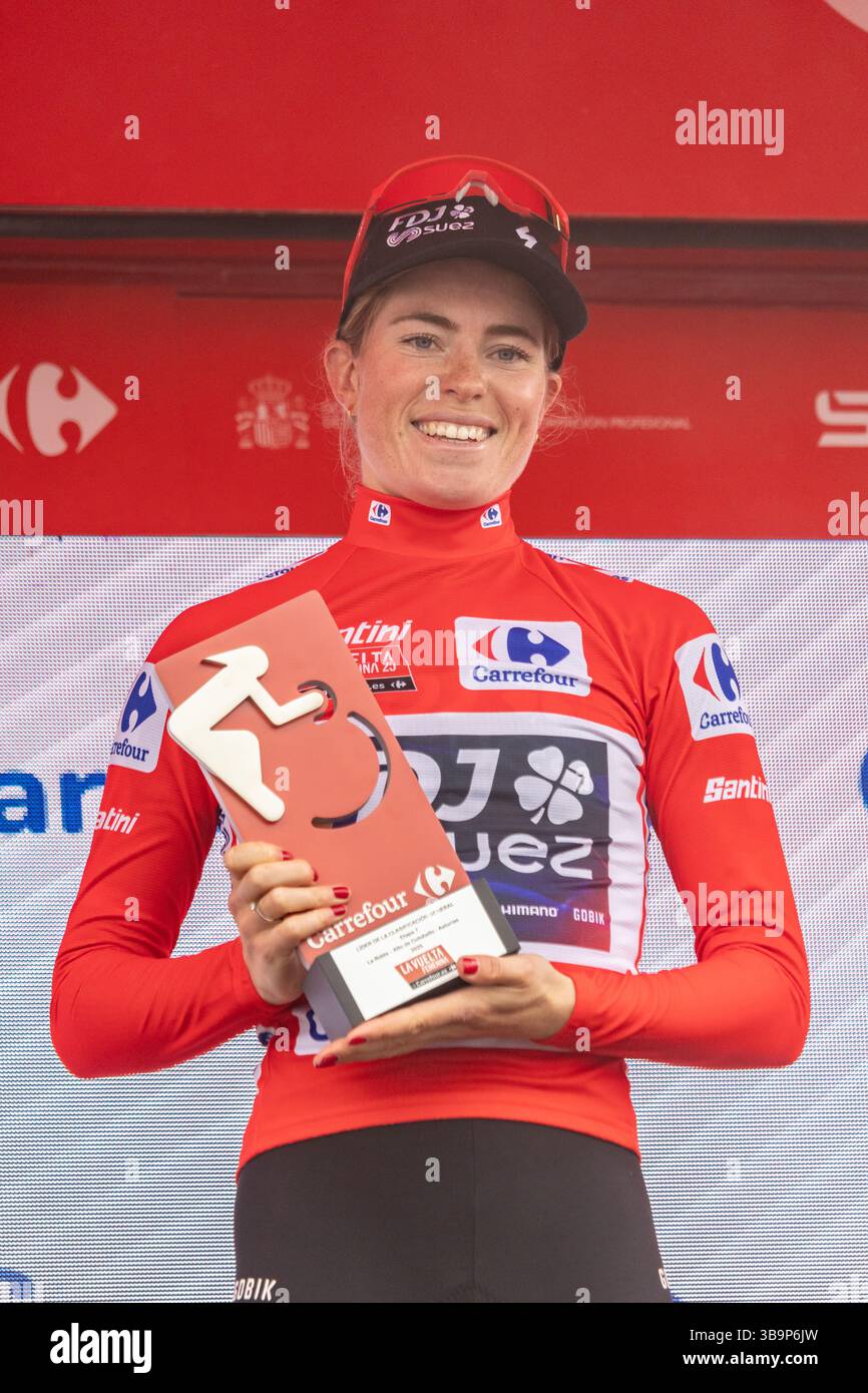 Cotobello, Spain. 10th May 2025. Demi Vollering (FDJ - SUEZ). Credit ...