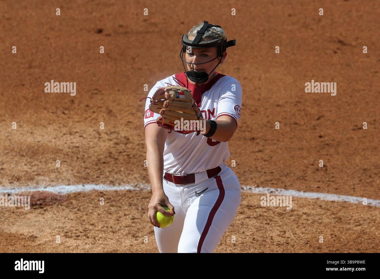 ATHENS, GA - MAY 09: Oklahoma starting pitcher/relief pitcher Isabella ...