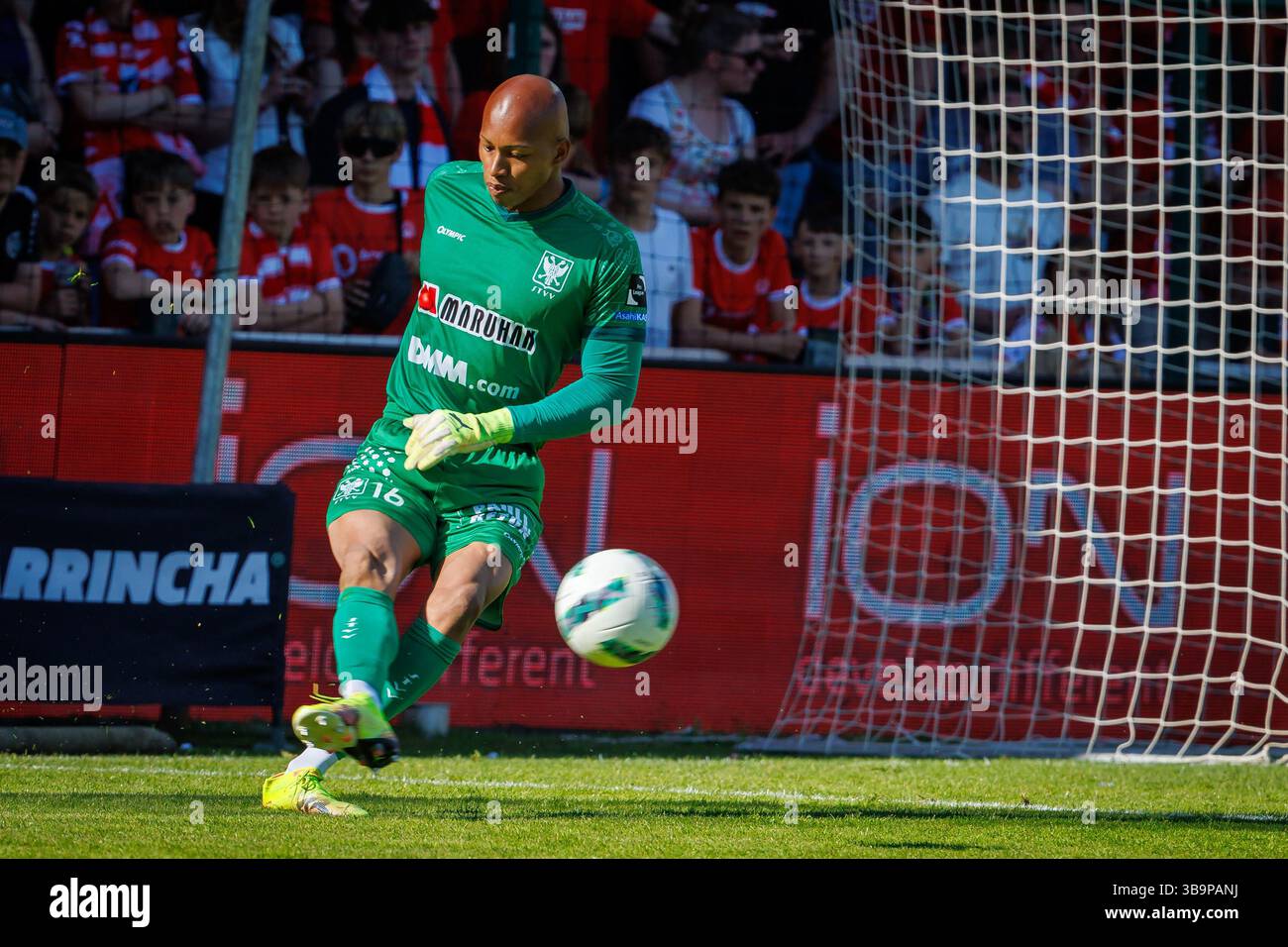 Kortrijk, Belgium. 10th May, 2025. STVV's goalkeeper Leo Kokubo ...
