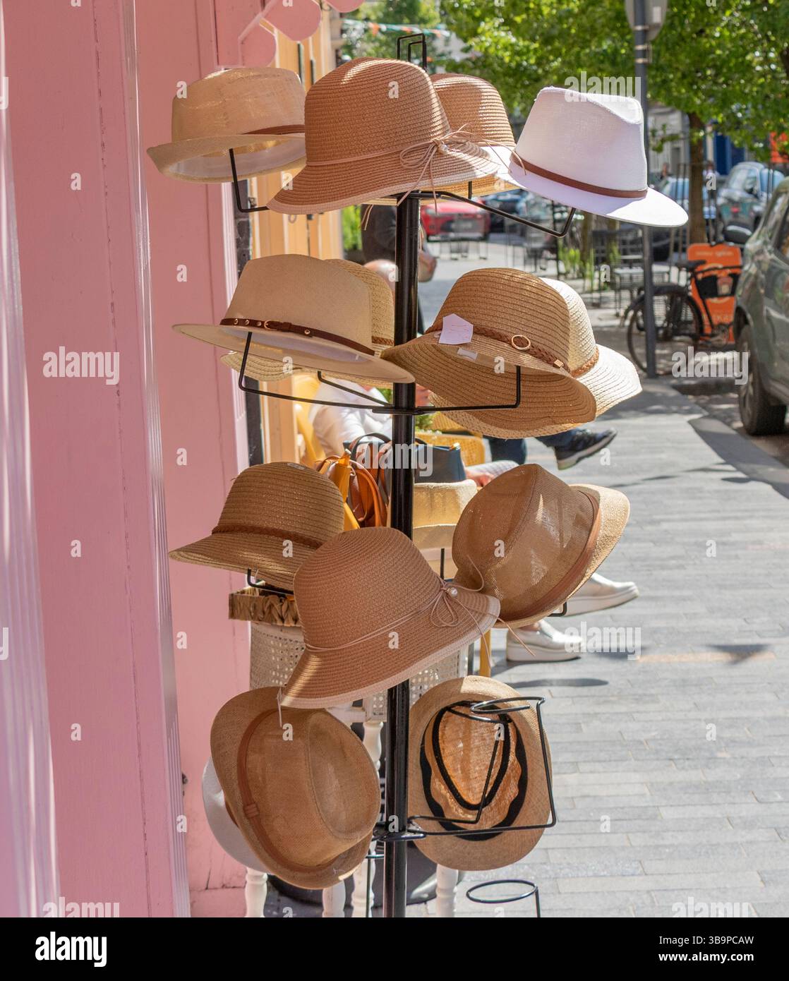 Hat stand display hi-res stock photography and images - Alamy