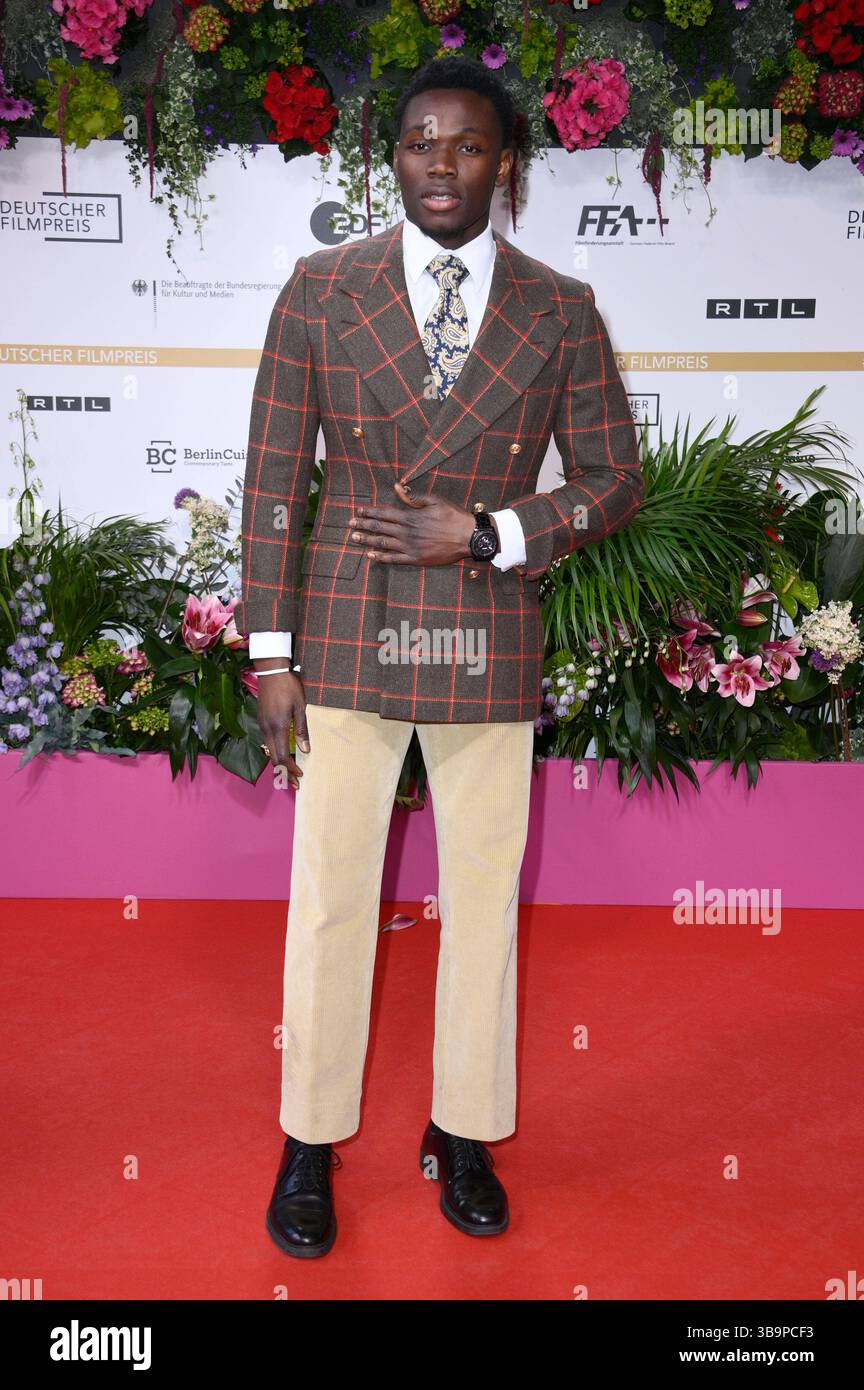 Bless Amada bei der 75. Verleihung des Deutschen Filmpreises 2025 im ...