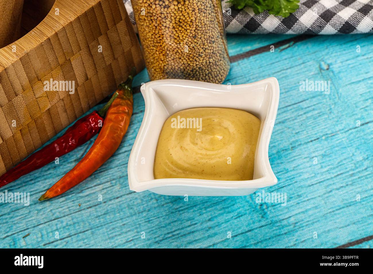Spicy yellow mustard sauce dip flavoring Stock Photo - Alamy