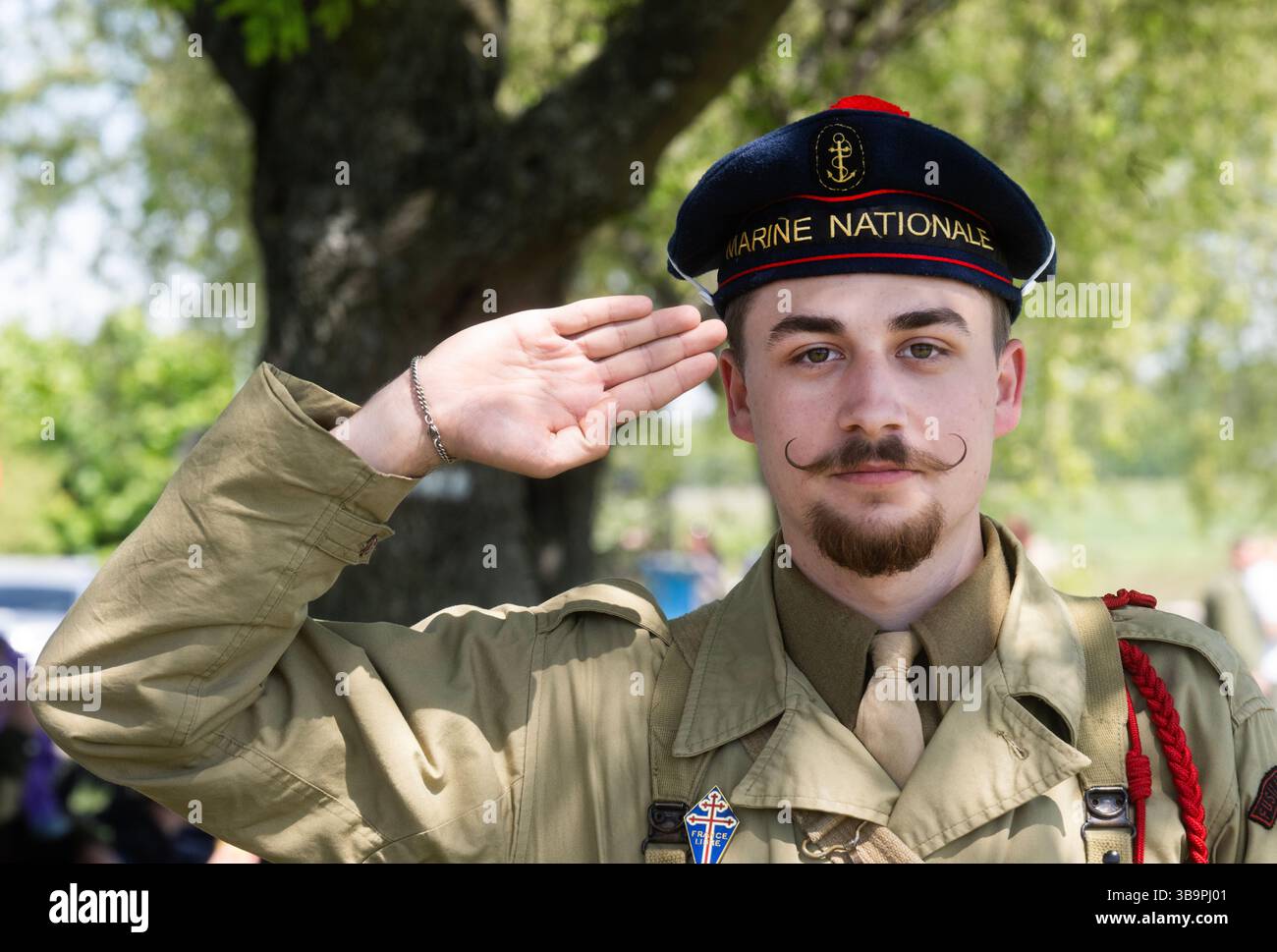 French navy uniform hi-res stock photography and images - Alamy