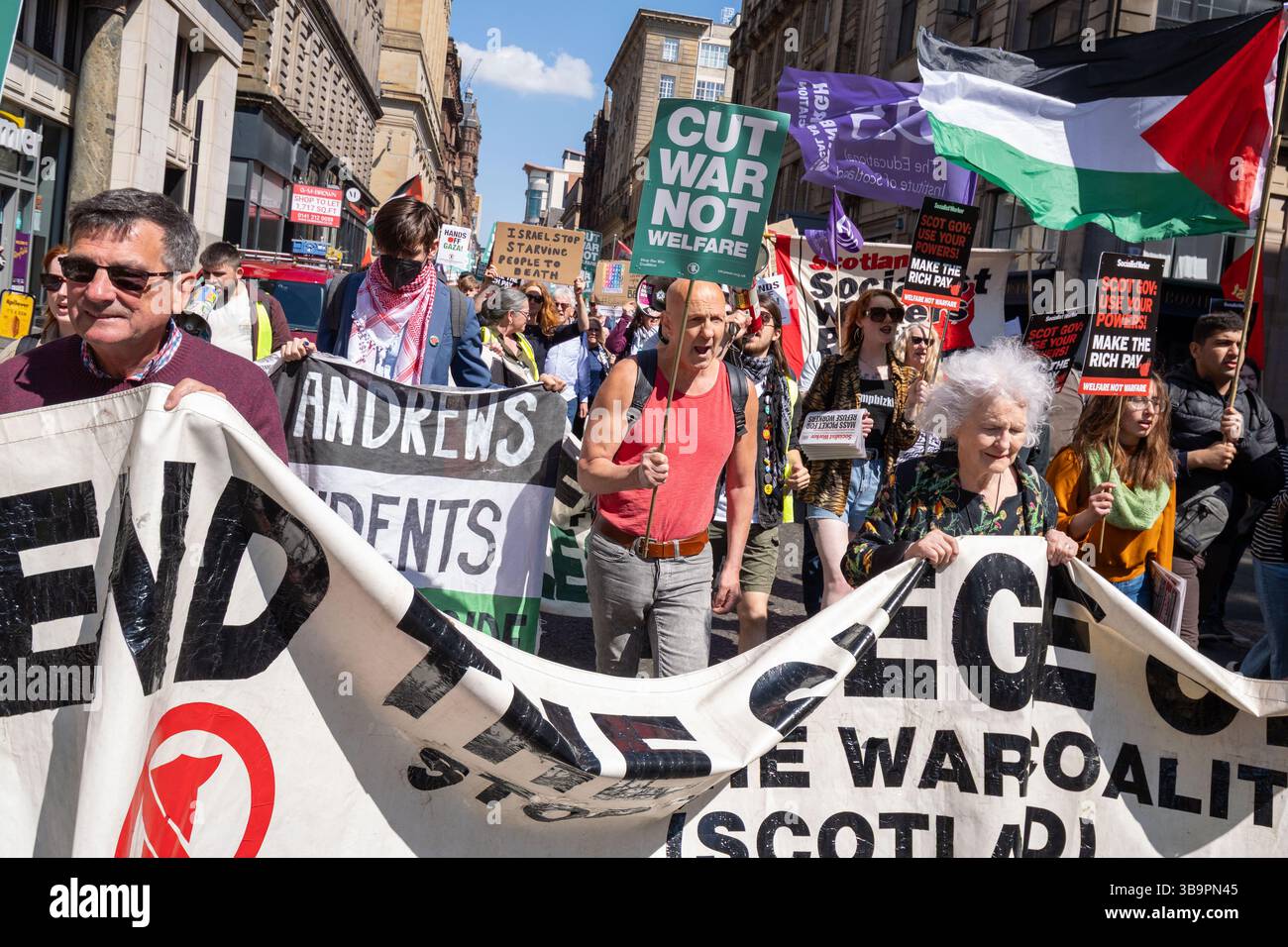 Glasgow, Scotland, UK. 10th May, 2025. Campaign groups Stop The War ...