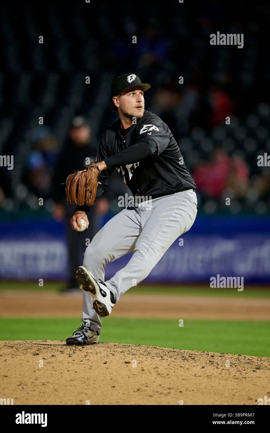 El Paso Chihuahuas pitcher Reiss Knehr (17) during an MiLB Pacific ...
