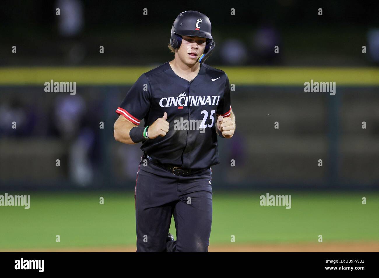 May 9, 2025: University of Cincinnati Quinton Coats (25) running to ...