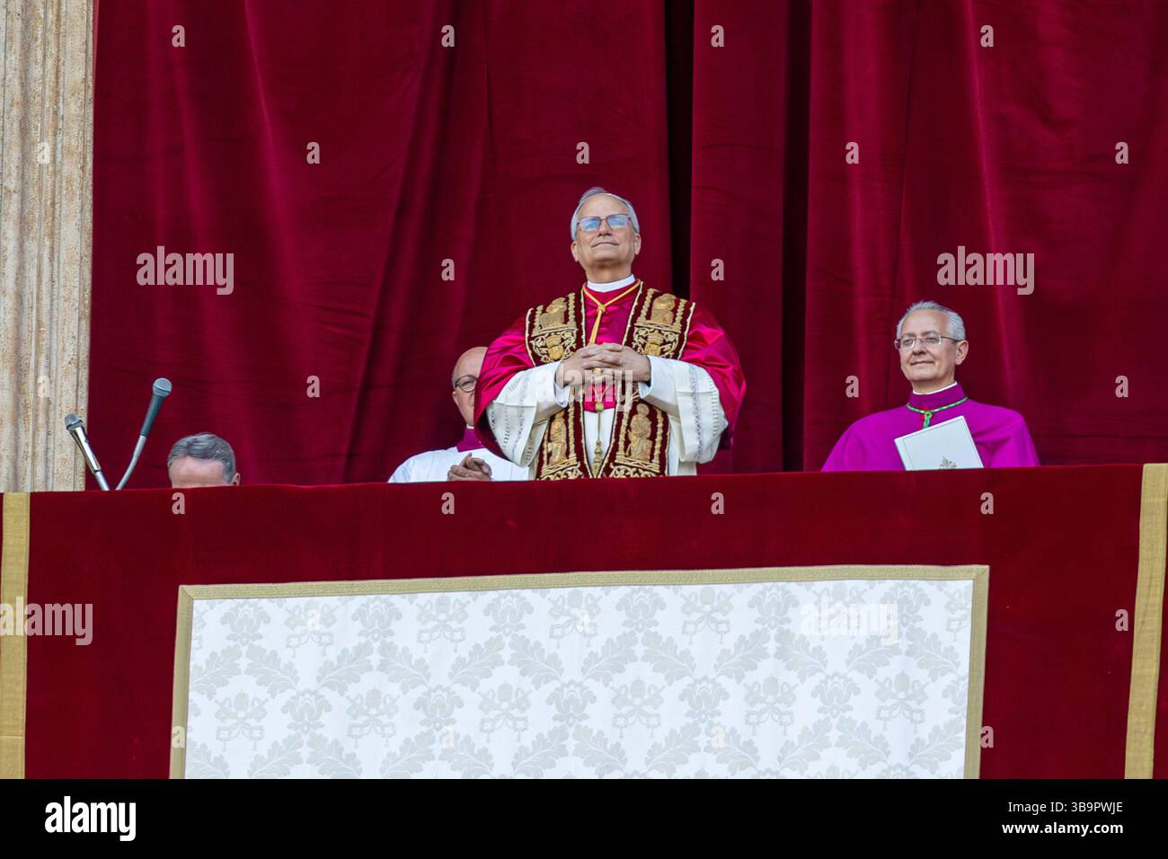 News - Il Conclave Leonem XIV new Pope during the end of the Conclave ...