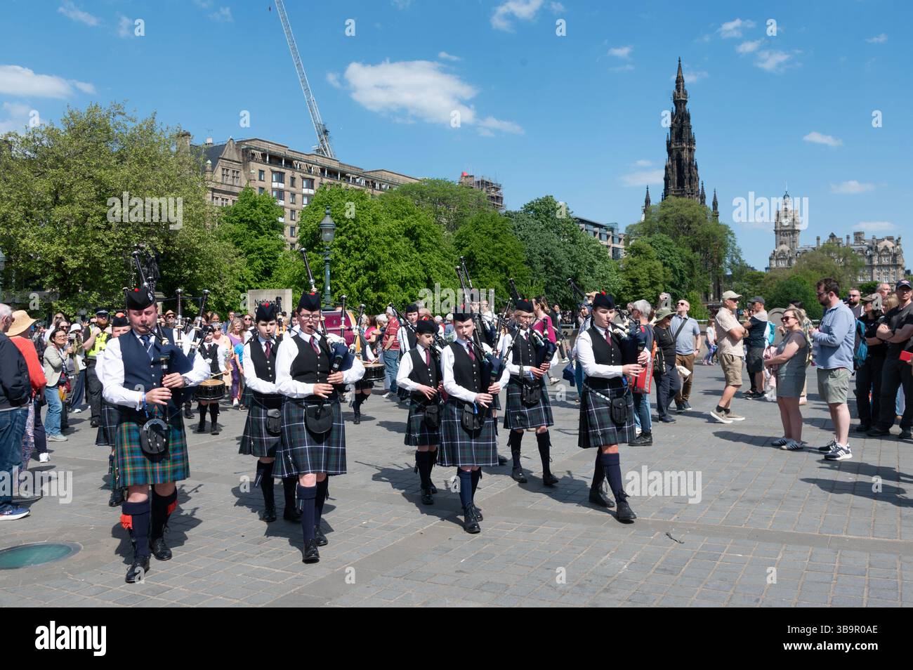 Edinburgh, 10th May 2025. The first ever Tartan Day Parade in Edinburgh ...
