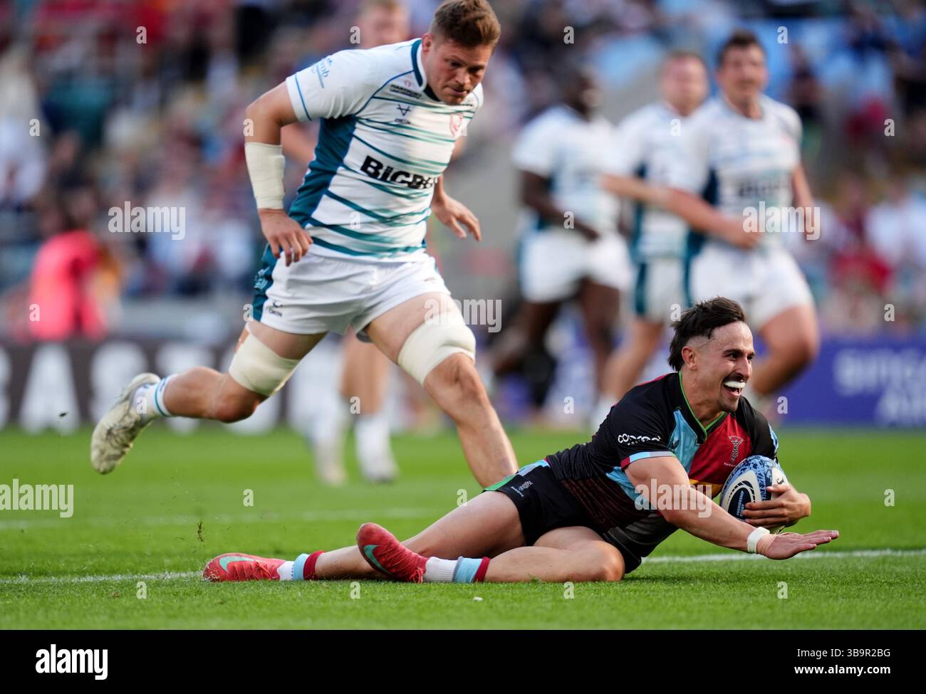 Harlequins' Cadan Murley scores his sides fourth try during the ...