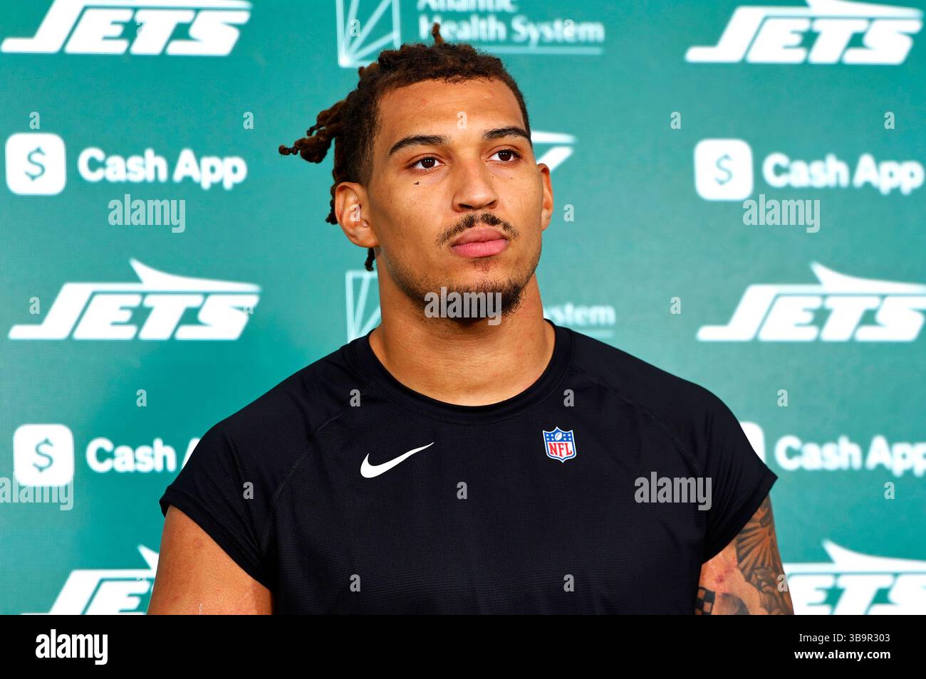 New York Jets defensive end Tyler Baron responds to questions from ...