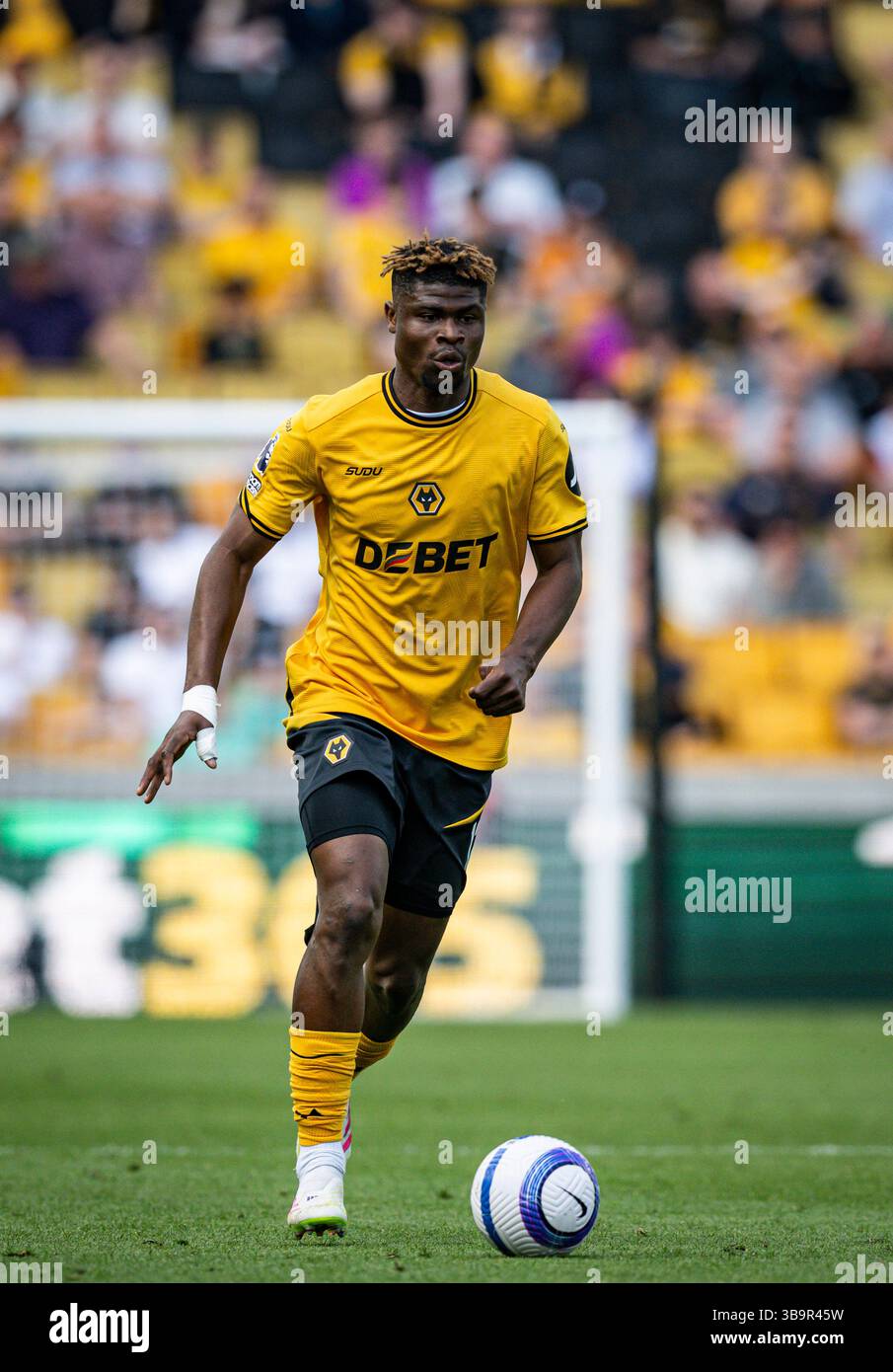 Wolverhampton, UK. 10th May 2025; Molineux Stadium, Wolverhampton, Wolves, West Midlands ...