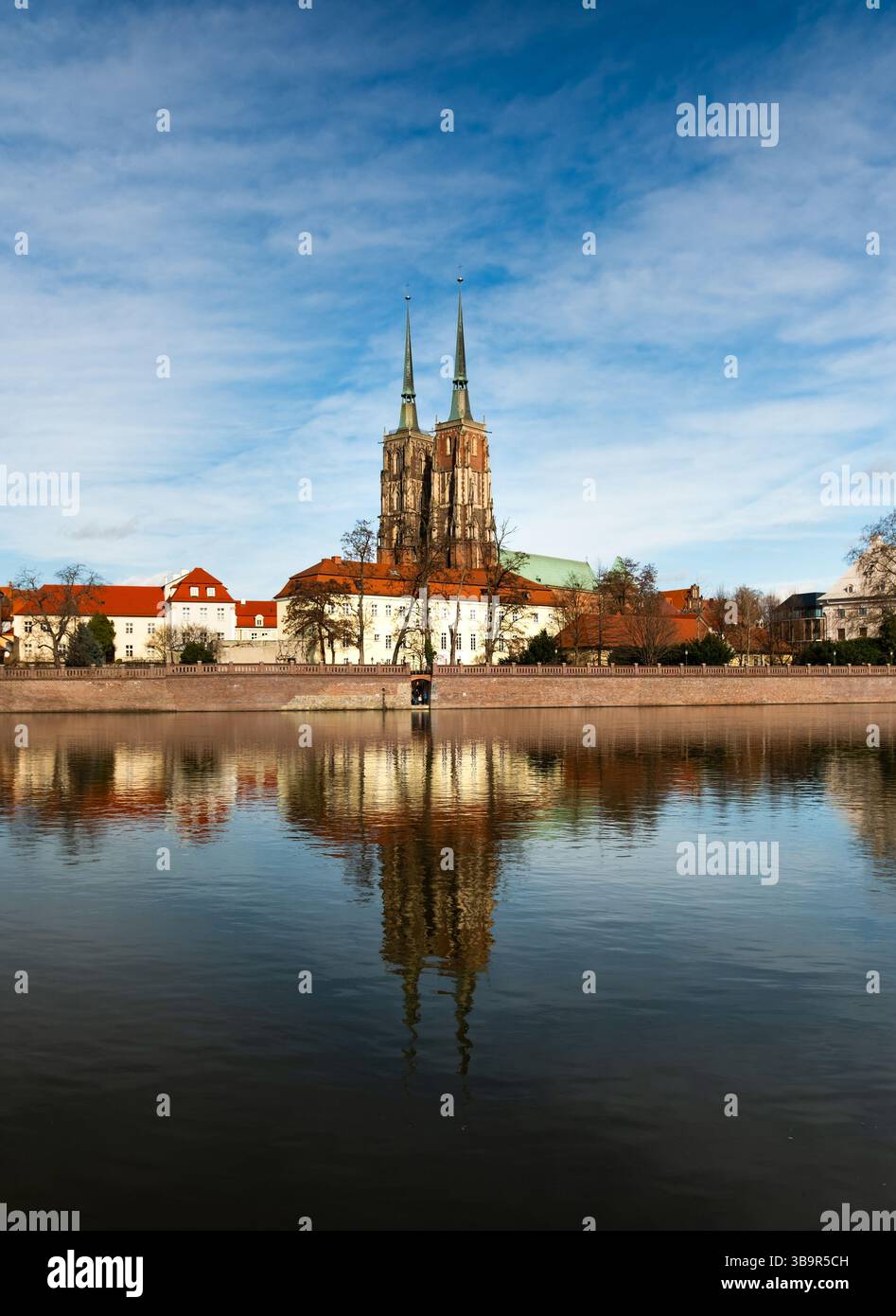 Stunning View Of Wroclaw's Historic City Center From The Oder River, A ...